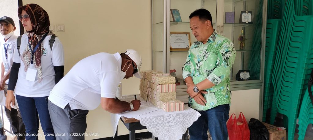 Bimtek dan Studi Banding Aparatur Desa Kabupaten Seram Bagian Timur Bimtek dan Studi Banding Aparatur Desa Kabupaten Seram Bagian Timur